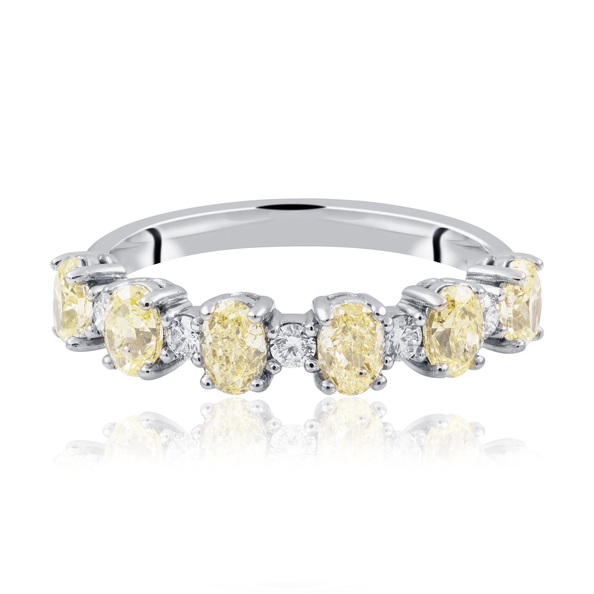 Yellow Diamond Ring - Stones Diamonds